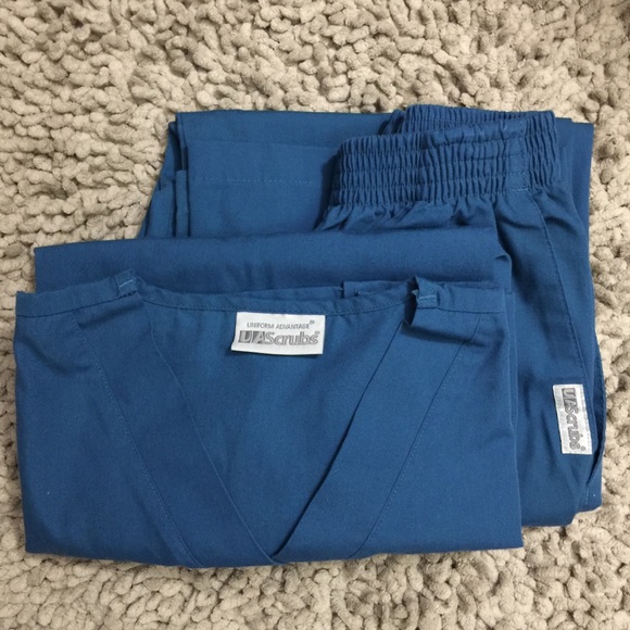 Uniform Advantage | Other | Preloved Scrub Set By Uniform Advantage ...